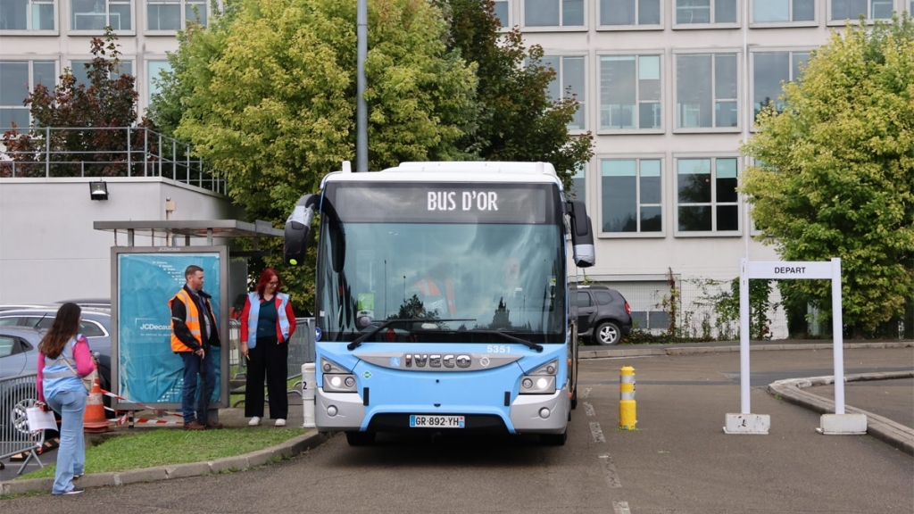 Le meilleur conducteur de bus de France est Stéphanois - TL7 ...